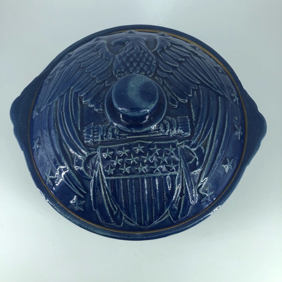 Mccoy | Kitchen | Vintage Mccoy Pottery American Eagle Blue Casserole ...